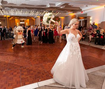 Rachel & Nick’s Classy Cleveland Wedding | Today's Bride